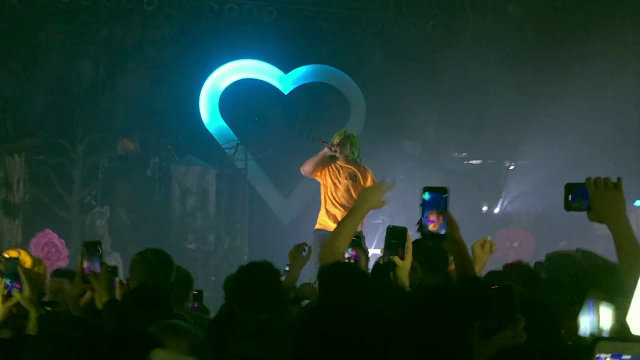 Trippie Redd - Love Me More LIVE @ Love Me More Tour - YouTube