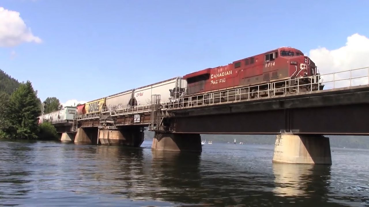 Sicamous Swing Bridge!!! CP 8714 Leads CP 304-09 (Grain) East at ...