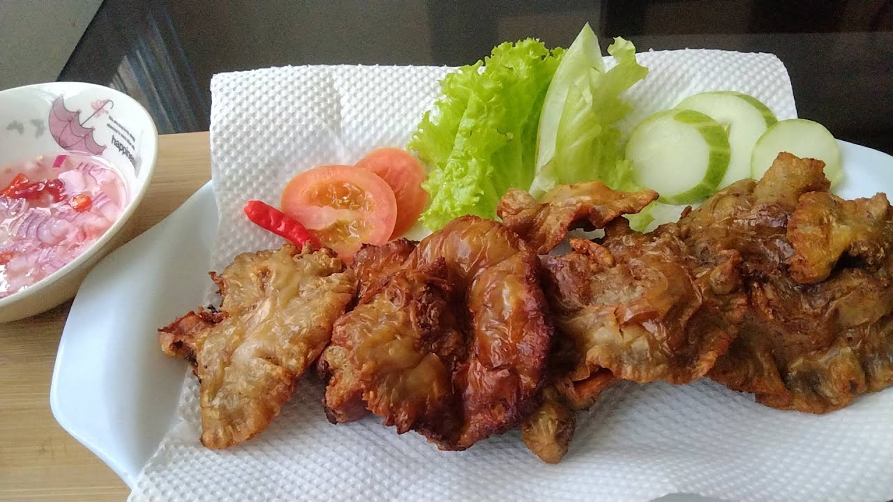 HOW TO COOK CHICHARON BULAKLAK FRIED CRISPY PORK 튀긴 돼지고기 - YouTube