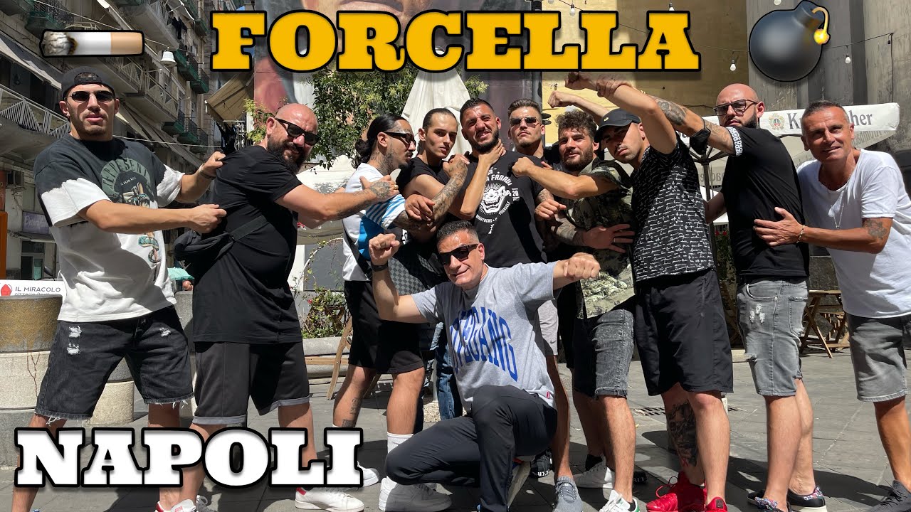 Forcella il Rione criminale nel Centro di Napoli - YouTube