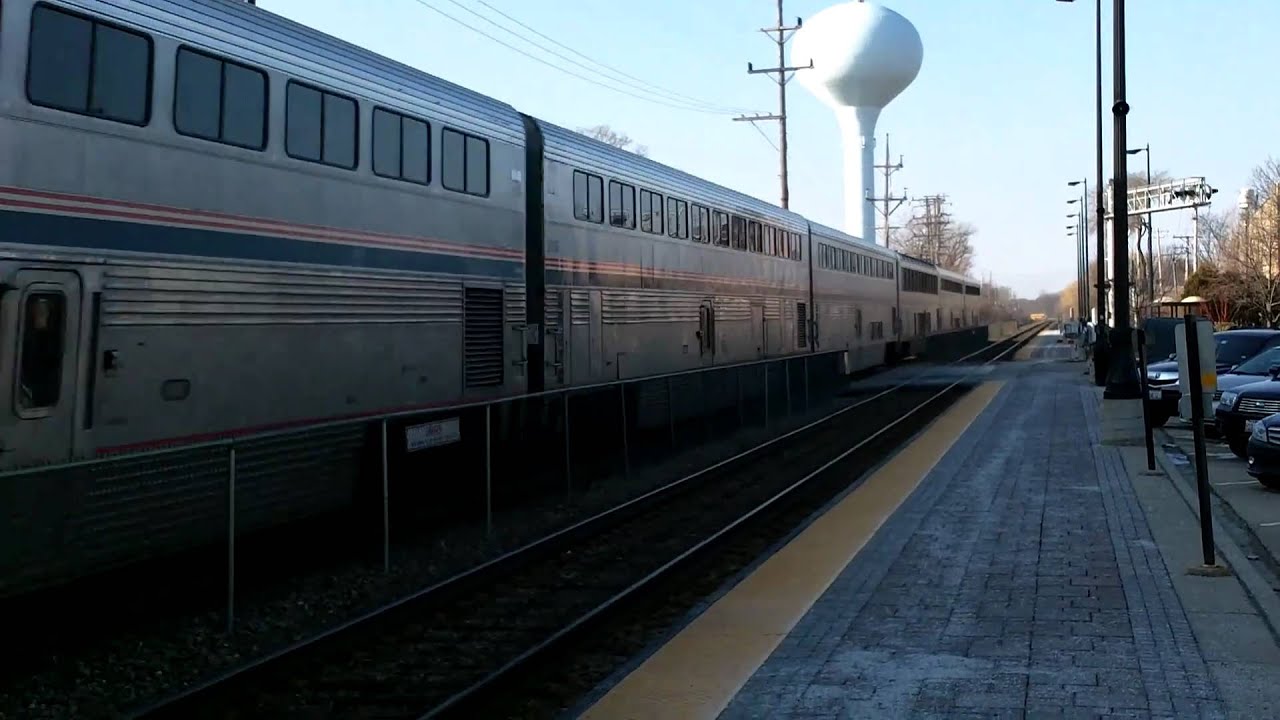Amtrak 124 at Northbrook, IL - YouTube