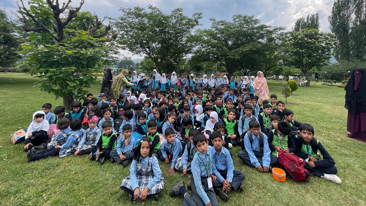 Sunshine and giggles with our tiny explorers - YouTube