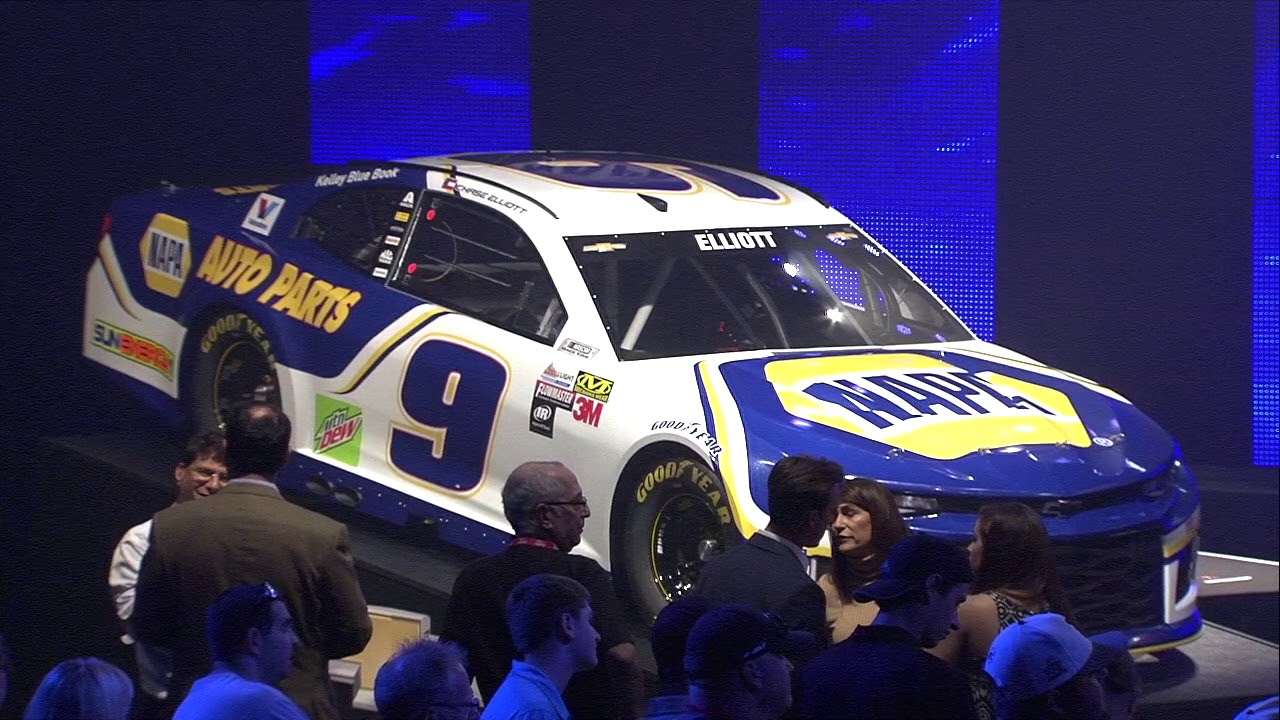 Chase Elliott 9