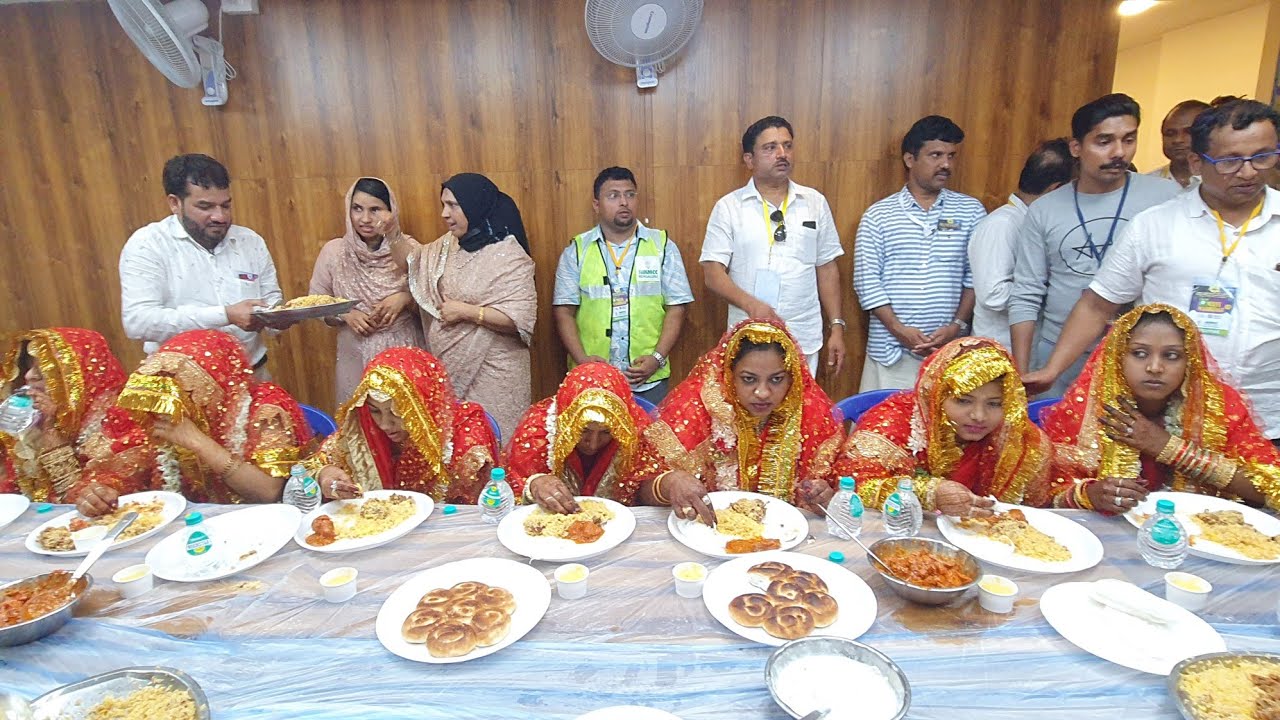 500 Poor Couples Mass Weddings Organized by AIKMCC Centre Tank Garden ...