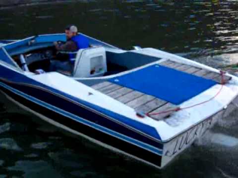 1975 Chrysler Jet Boat 318 - YouTube
