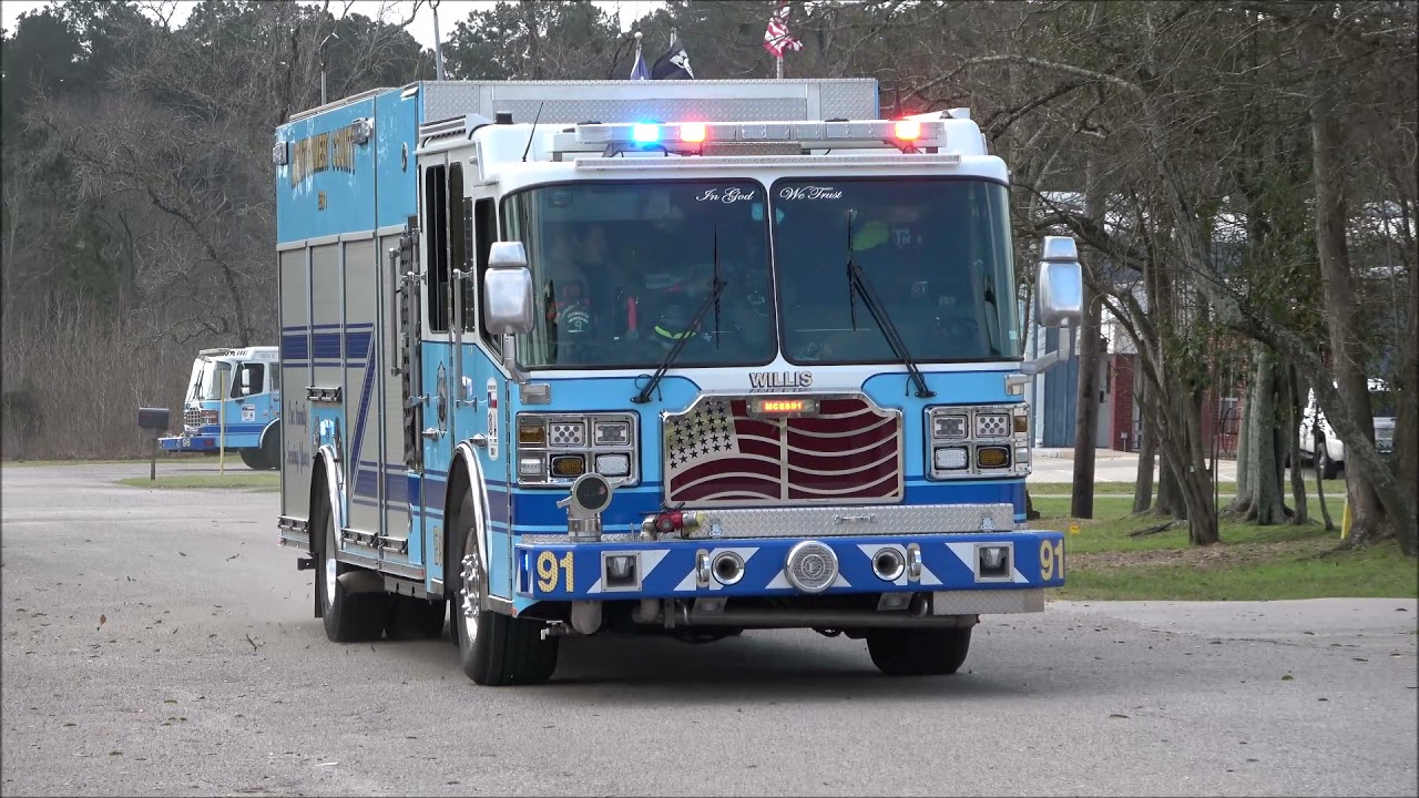 (MCESD1) Battalion 91, Engine 91, & Engine 96 Responding to Odor of Gas ...