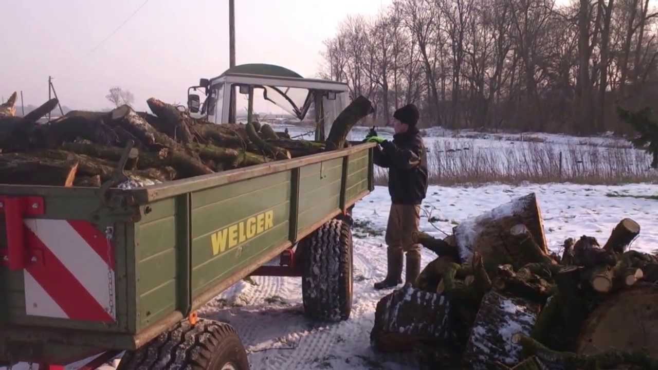 Holz fahren mit Fendt 102 s und Welger Kipper - YouTube