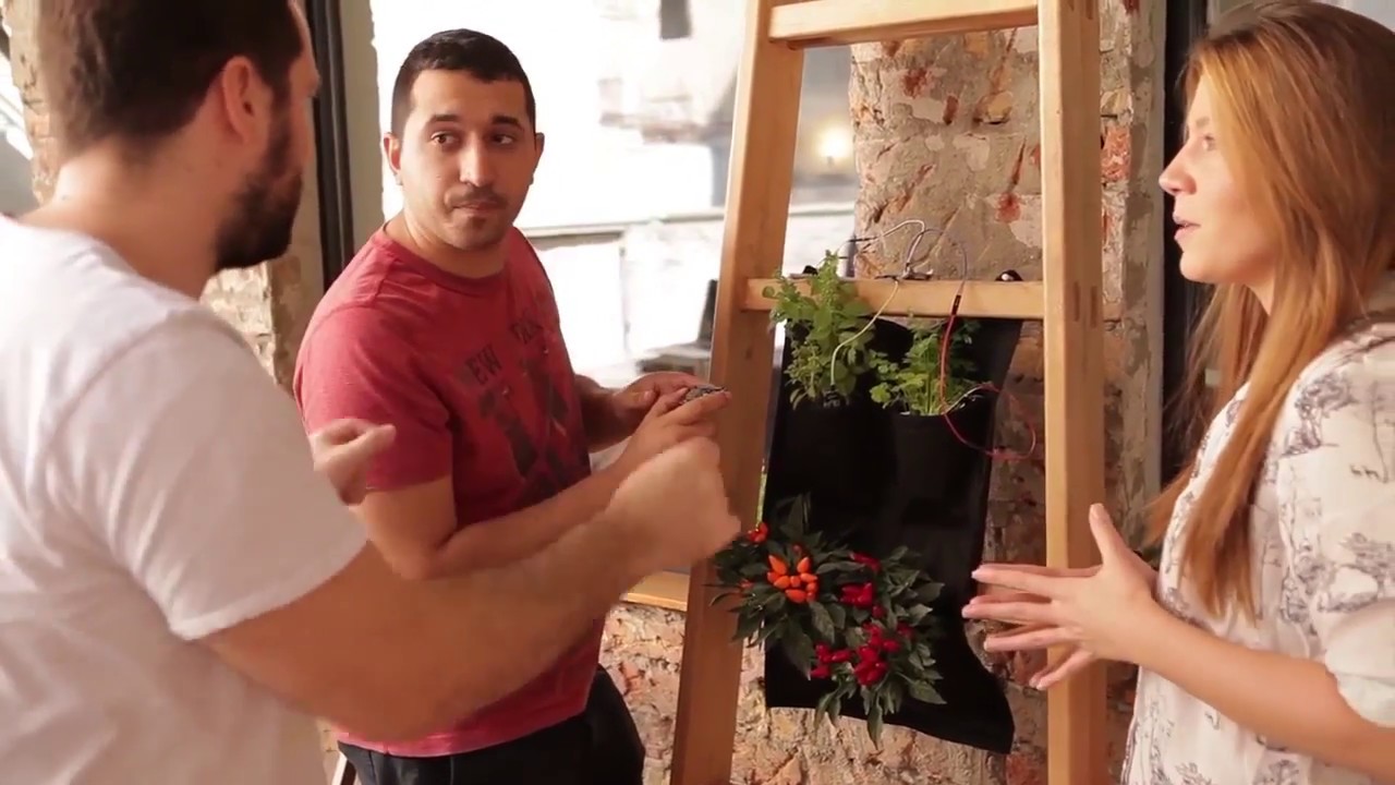 UrbiGo intro video - naš MVP - YouTube