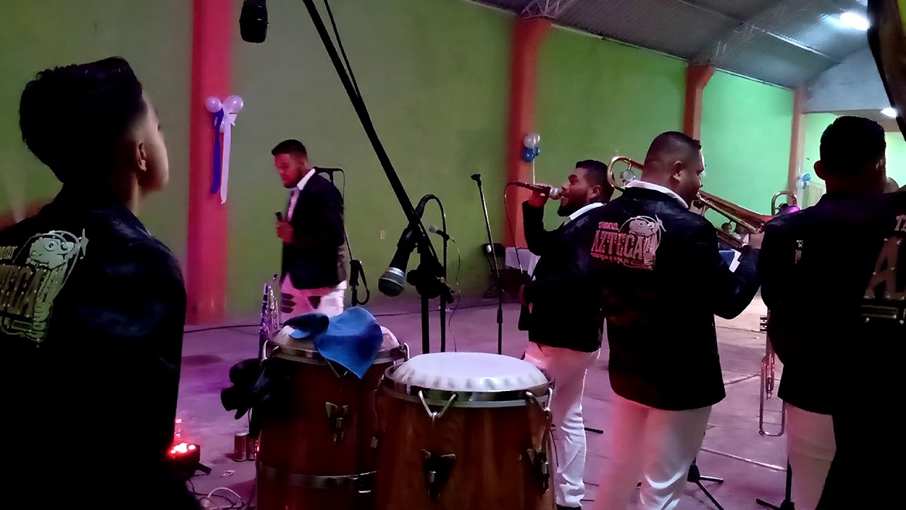 Tamborazo Azteca de Pabellón - YouTube