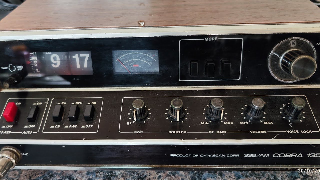 cobra 135 23 channel am SSB CB radio base station - YouTube