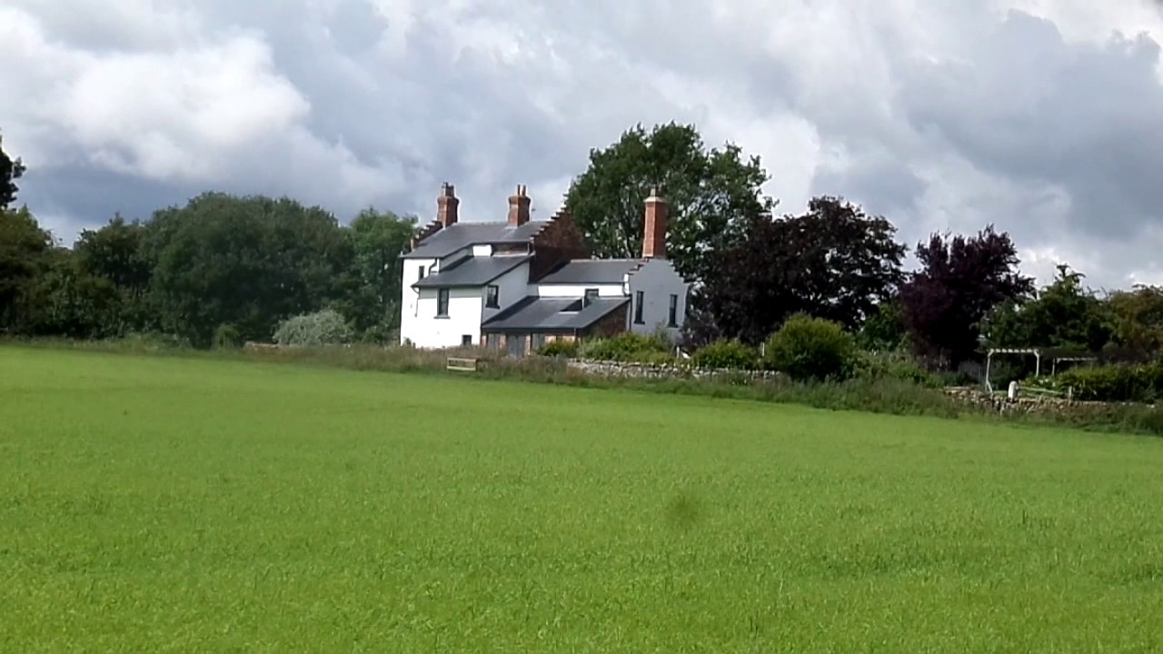 Spennithorne Station, Wensleydale Railway, Yorkshire - YouTube
