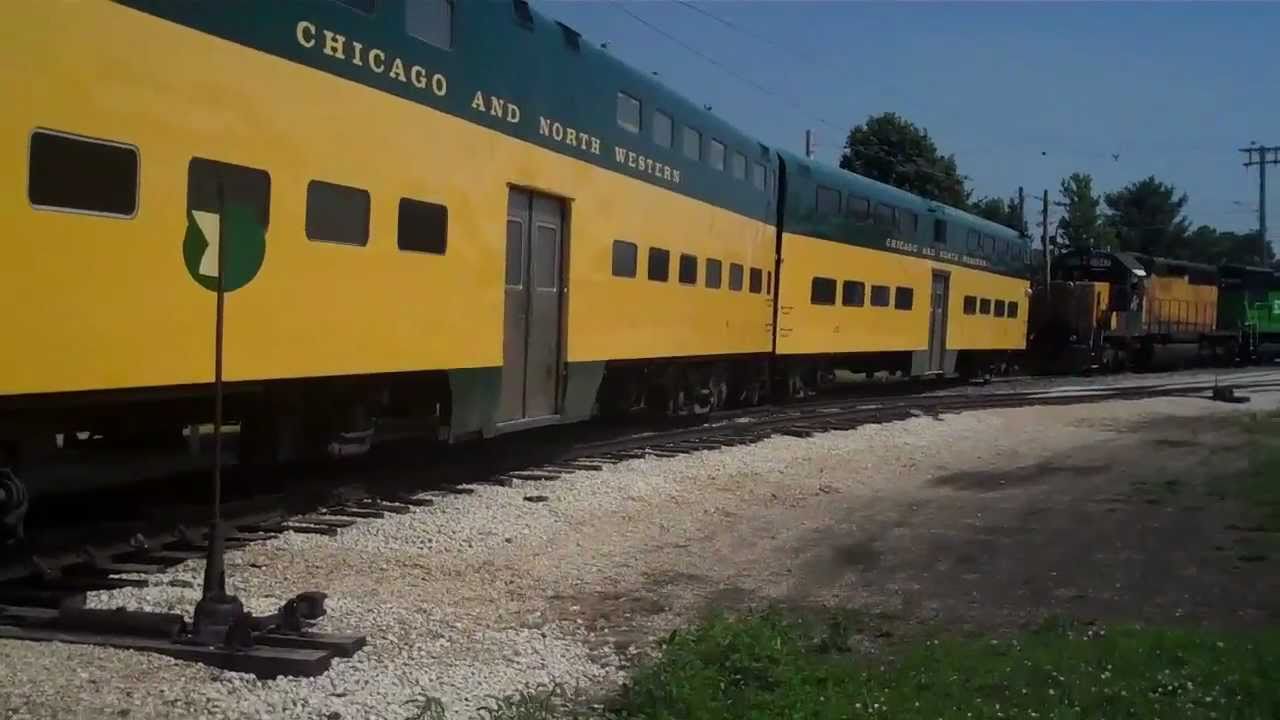 CNW F7 411 Bilevel Coach 6 Cab Coach 151 SD40-2 6847 BN U33C 5383 Walk ...