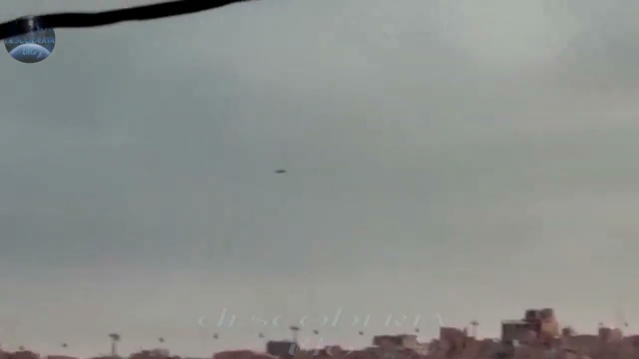 UFO Sighted Over Bolivia OVNI Avistado Sobre a Bolívia - YouTube