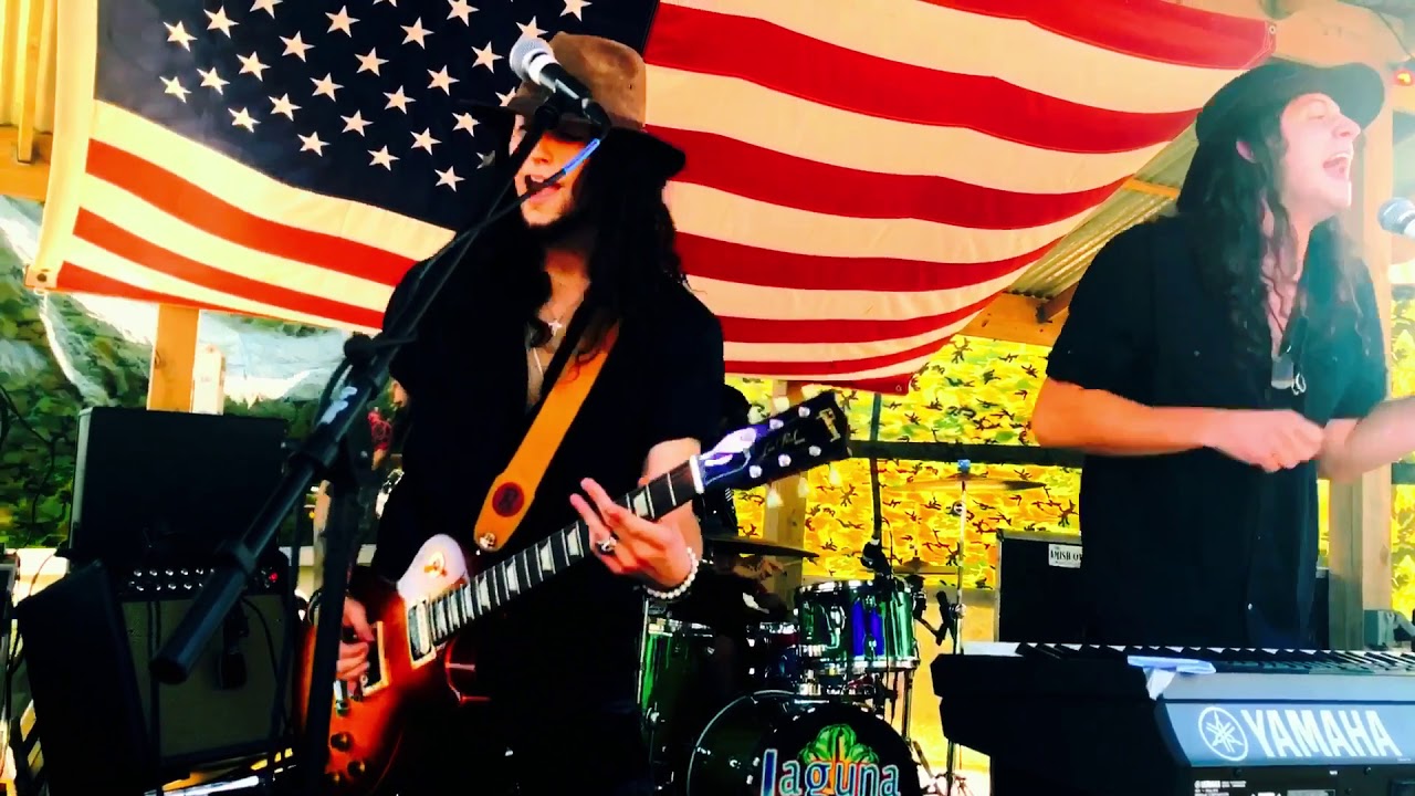 'Welcome To The Jungle' (Guns N' Roses) The IV Stone Band @ Laguna ...