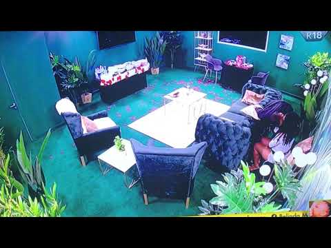 Liquorose Kisses Emmanuel for 5minutes at Big Brother Naija Executive Lounge❤️