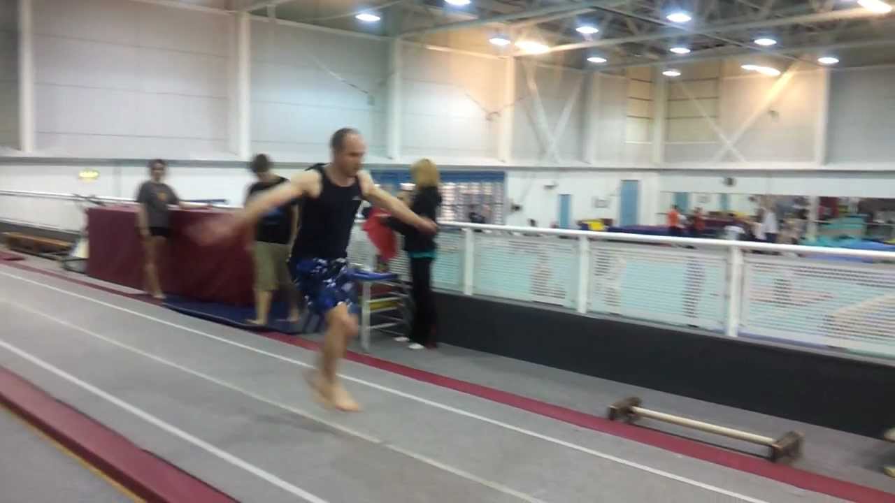 Full twisting dive roll - YouTube
