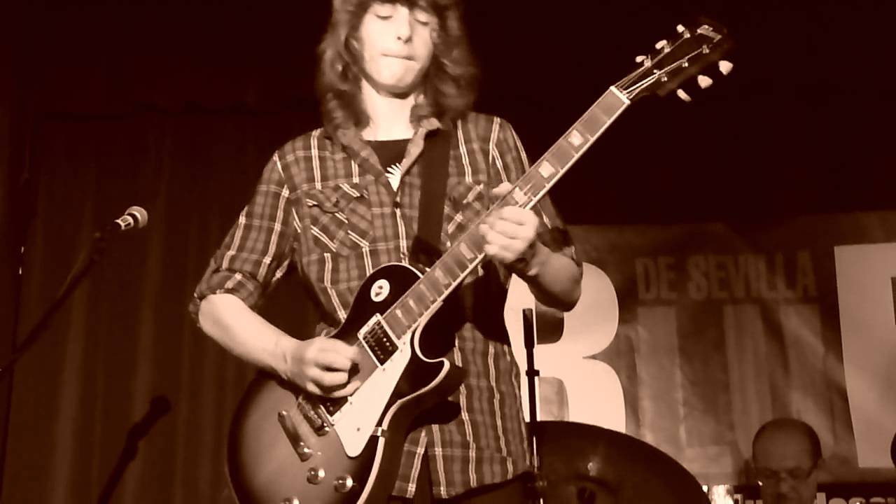 Aaron Keylock - Vídeo 8 - Noviembre 2012 - YouTube