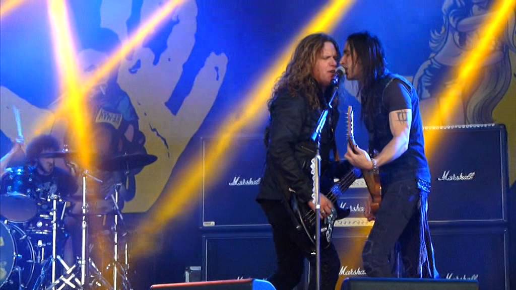 Extreme - Rest In Peace (live SRF2015) - YouTube