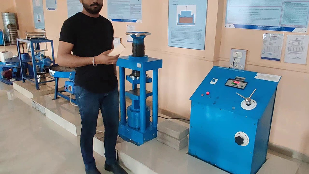 Compression Test on timber - YouTube