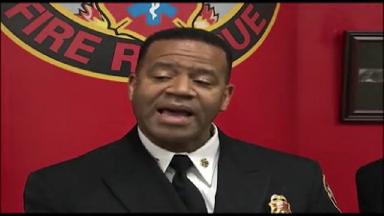 Religious leaders rally for former Atlanta Fire Chief - YouTube