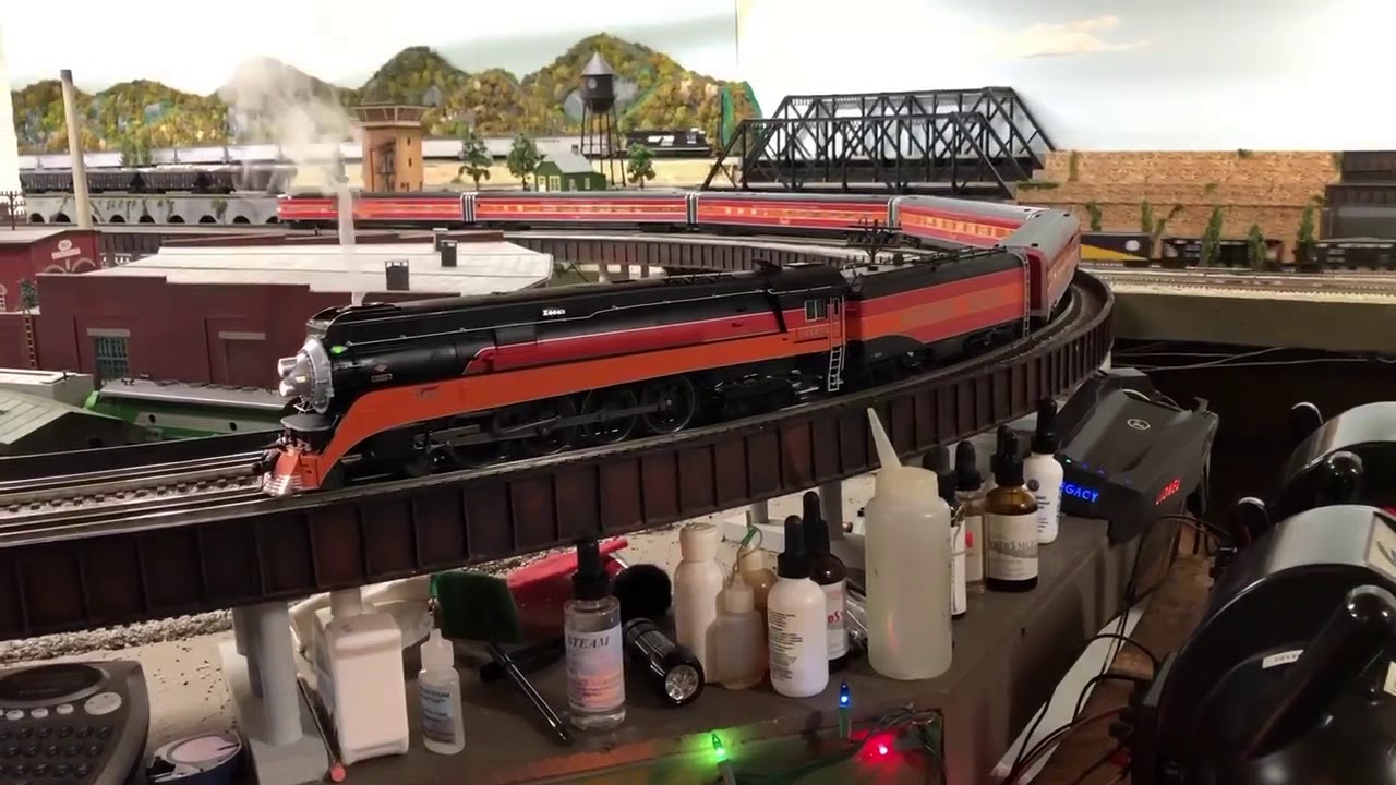 Lionel legacy daylight. - YouTube