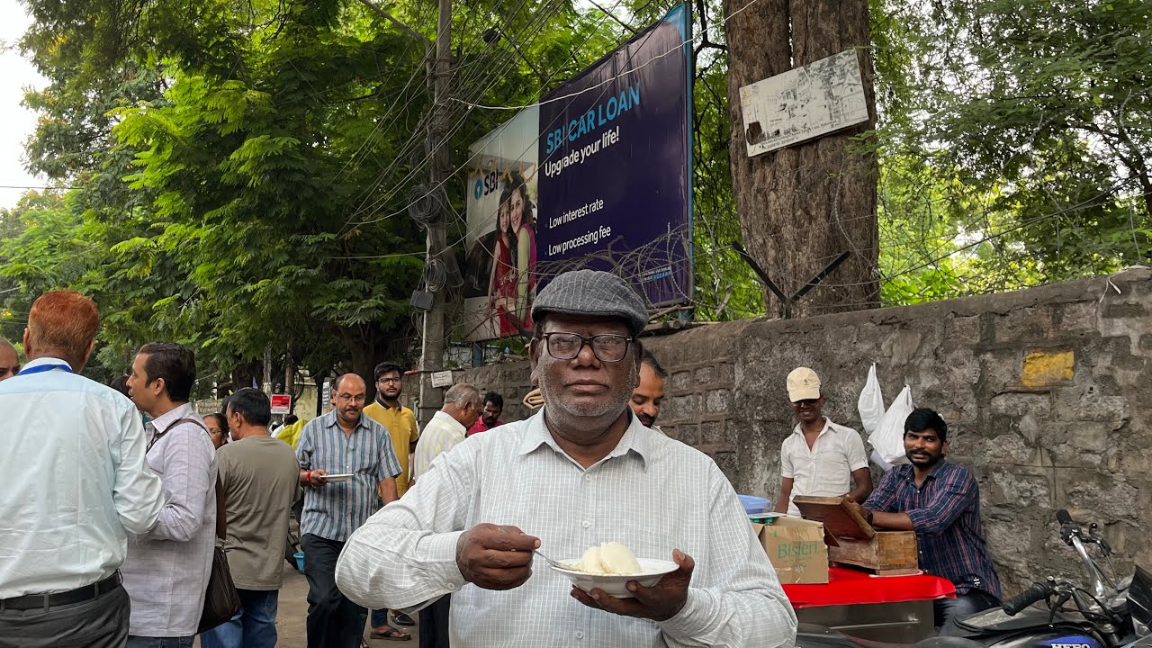40 Years old Famous Roadside Saucer idli Bandi@ Abids |Special saucer ...
