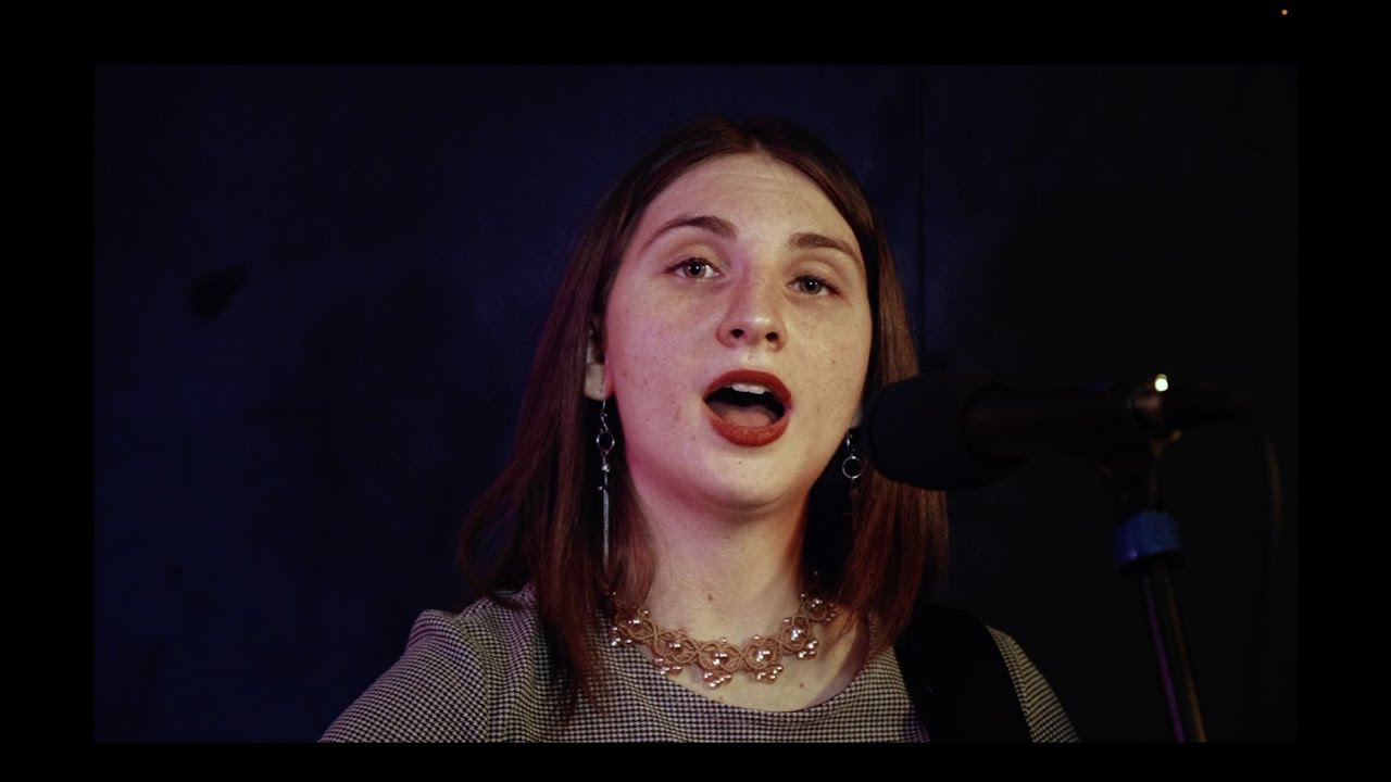 Villana (Original) - Maya Burns - YouTube