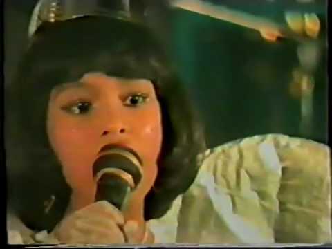 Varda Arts ~ Watoto Wasafi Moyoni by Nipa Nag