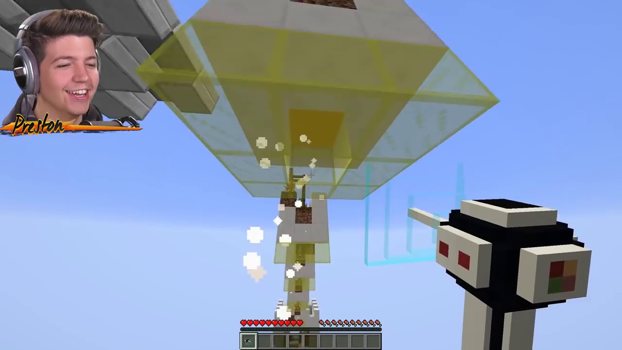 MINECRAFT USING THE *SECRET* NEW RAY GUN with MY LITTLE BROTHER! - YouTube