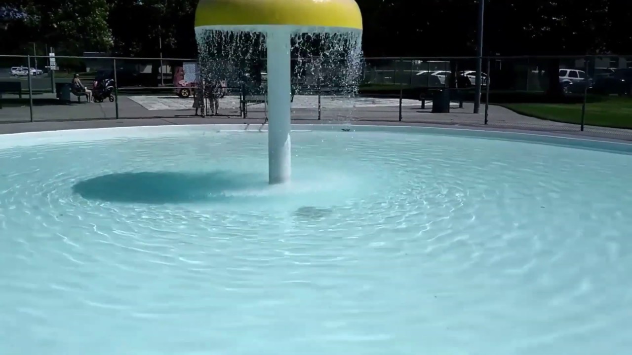 Civic Center Splash Pool Kennewick Washington - YouTube