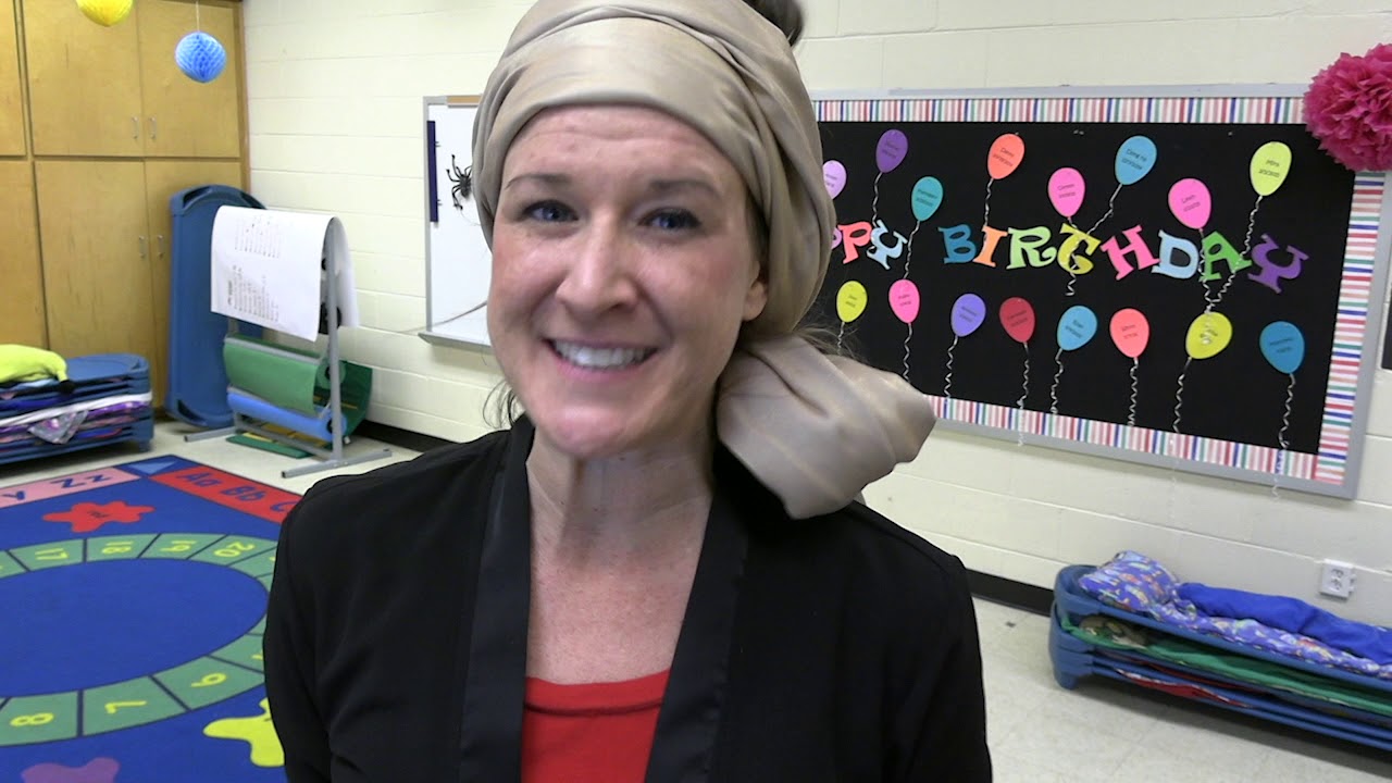 AUM's Early Learning Center Halloween Parade 2019 - YouTube