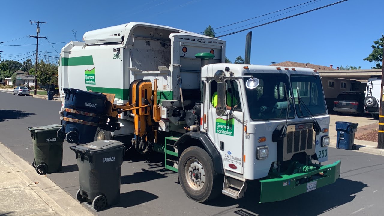 Fast Pete 520 Labrie Automizer Recycling Collection - Livermore ...