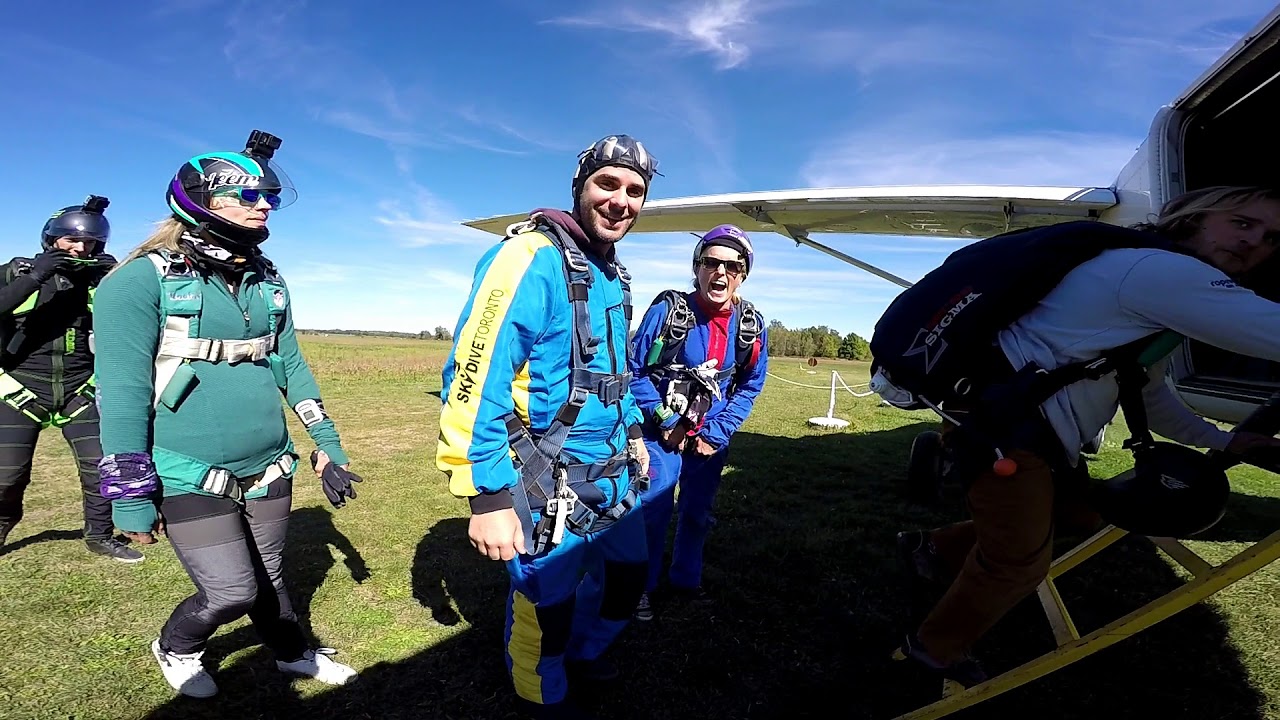 Skydive Toronto Oct. 2017 - YouTube