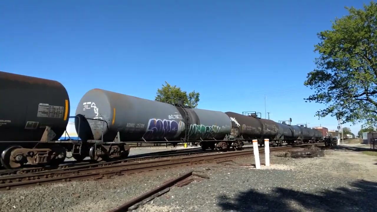 CSX X331 With a Gevo Trio and a friendly crew! - YouTube