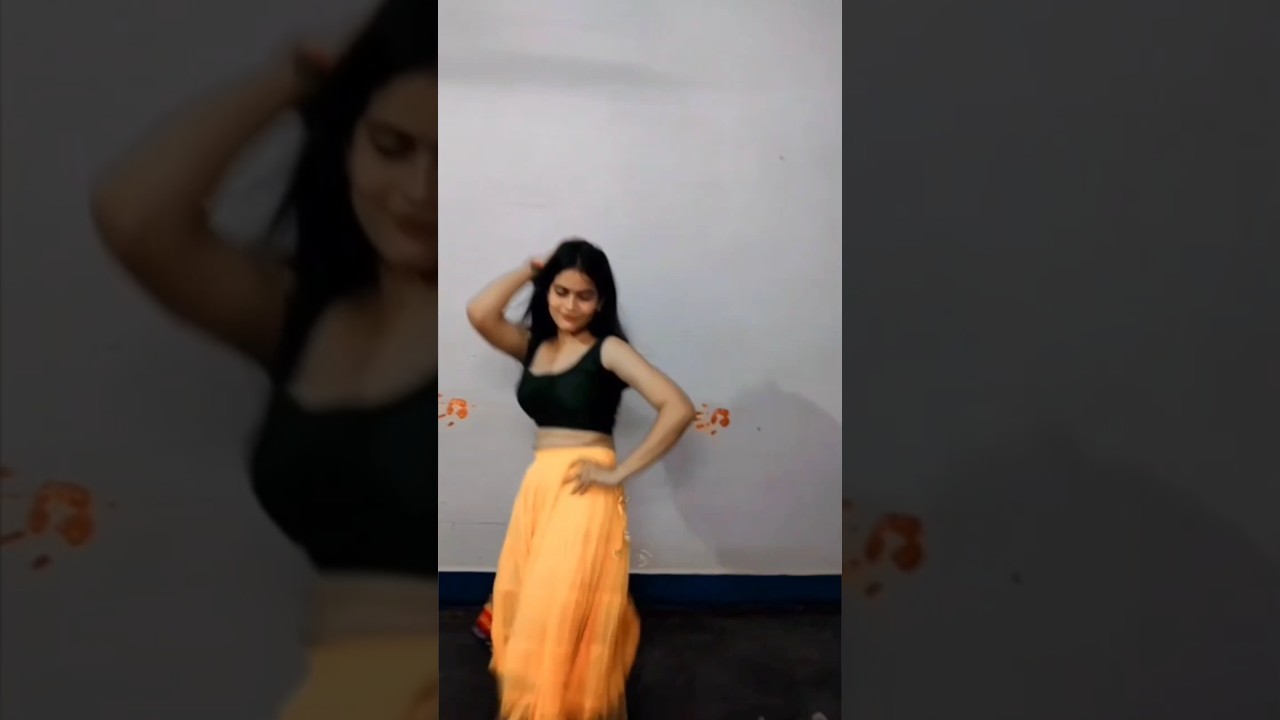 Nach punjaban 🫰🏻 #youtubeshorts #shorts #dance #tseries #nachpunjaban #bollywood @Sim__ran-ya ...