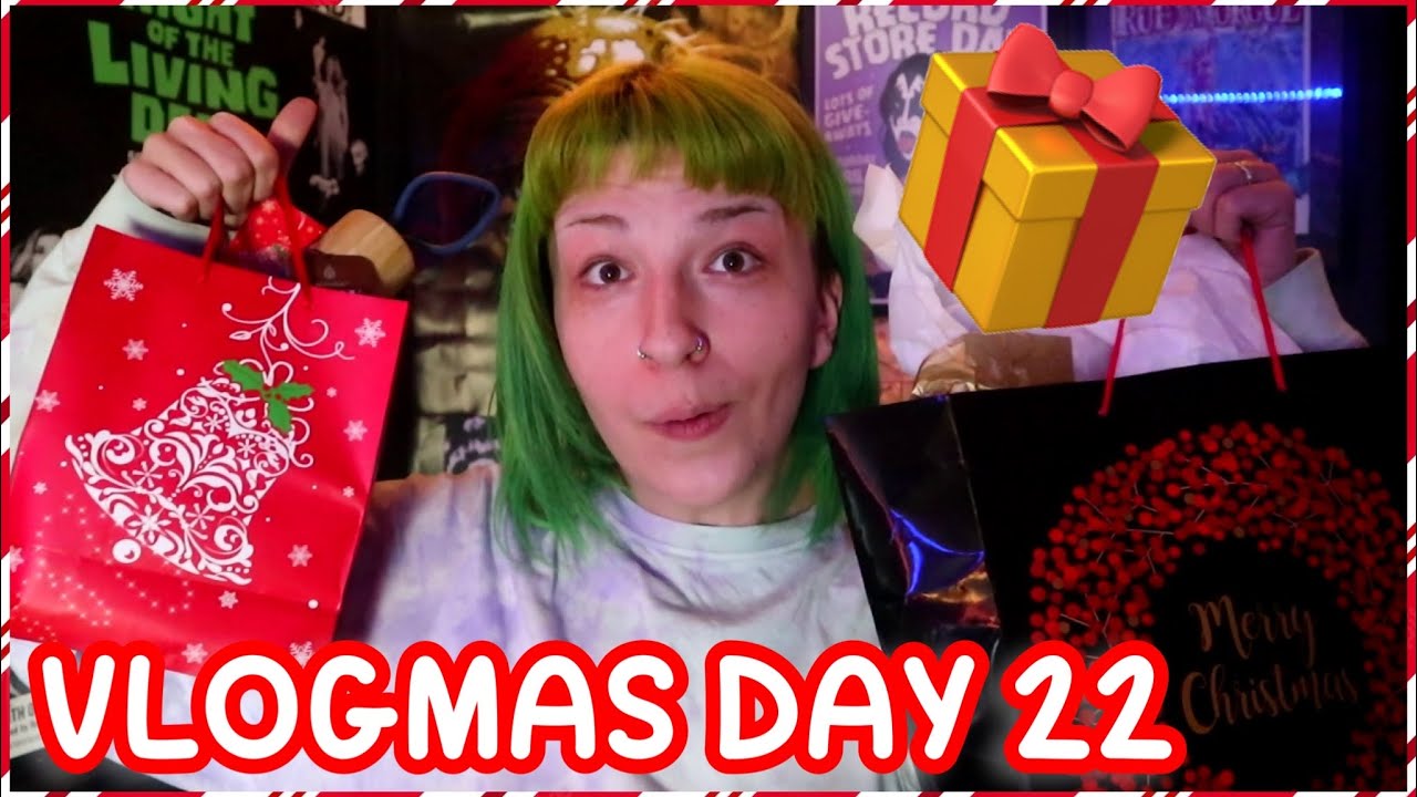 WORK GIFT EXCHANGE | VLOGMAS DAY 22 - YouTube
