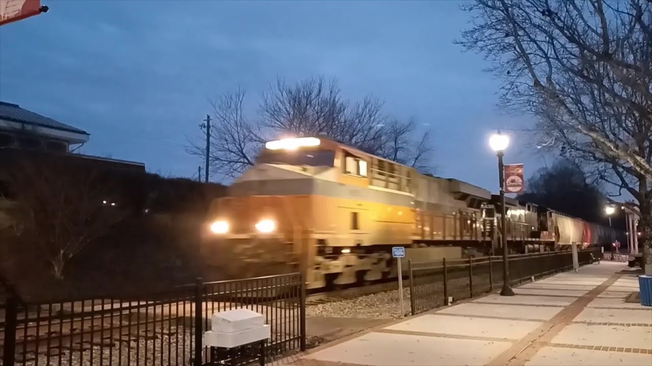 NS Legacy ES44AC Heritage Unit "INTERSTATE" #8105 - #242 / Norfolk ...