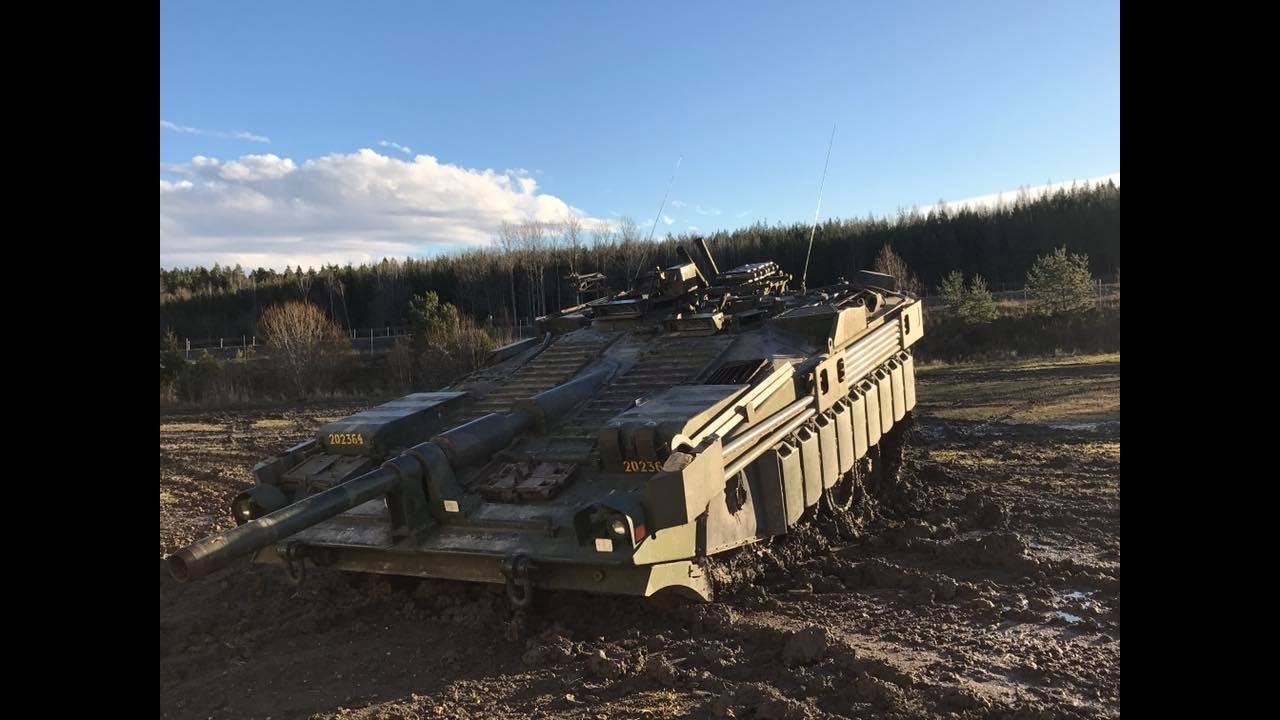 Strv 103C at Arsenalen 2016-11-26 - YouTube