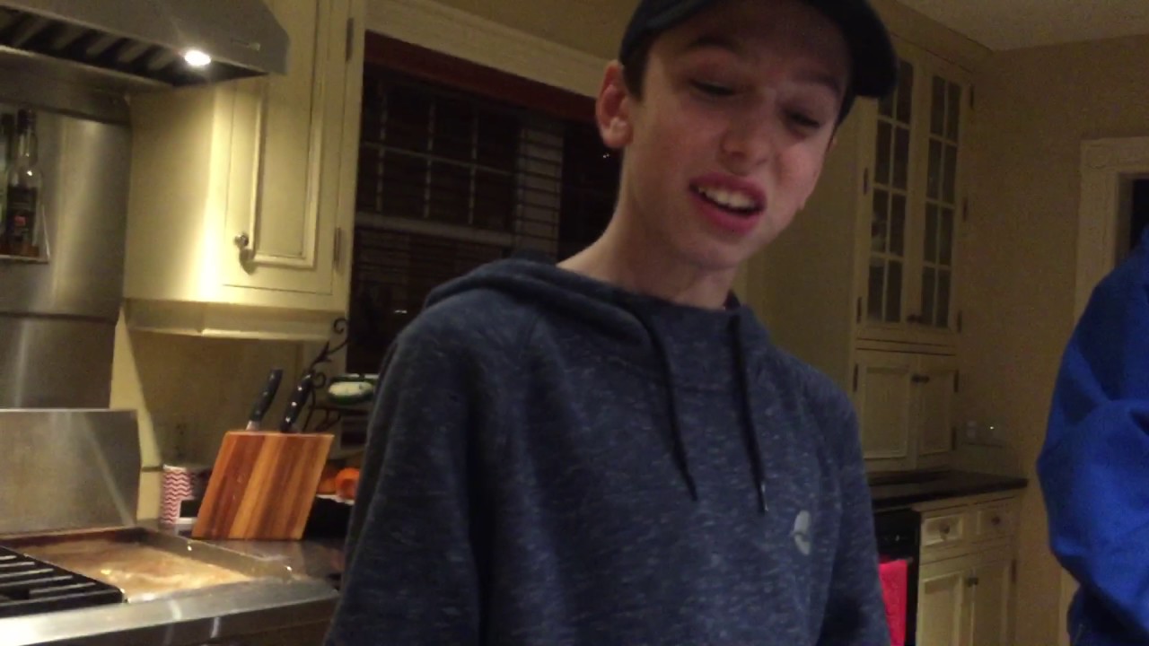 Dude-mediocre+sick muffin Flip+ RAW FOOTAGE - YouTube