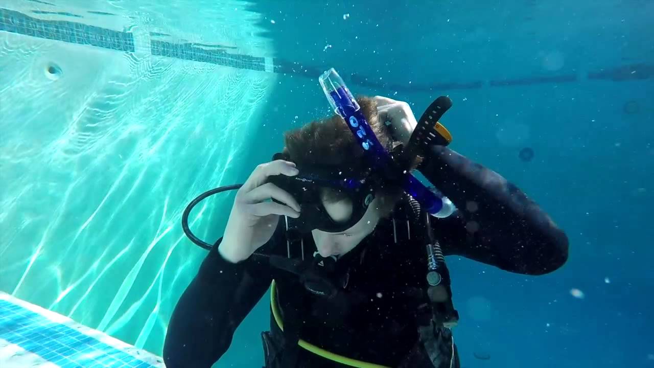 Scuba Pool Training - YouTube