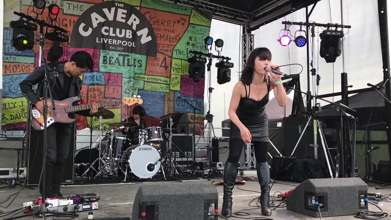 Diealright - Heaven (Live at Liverpool Sound City) - YouTube