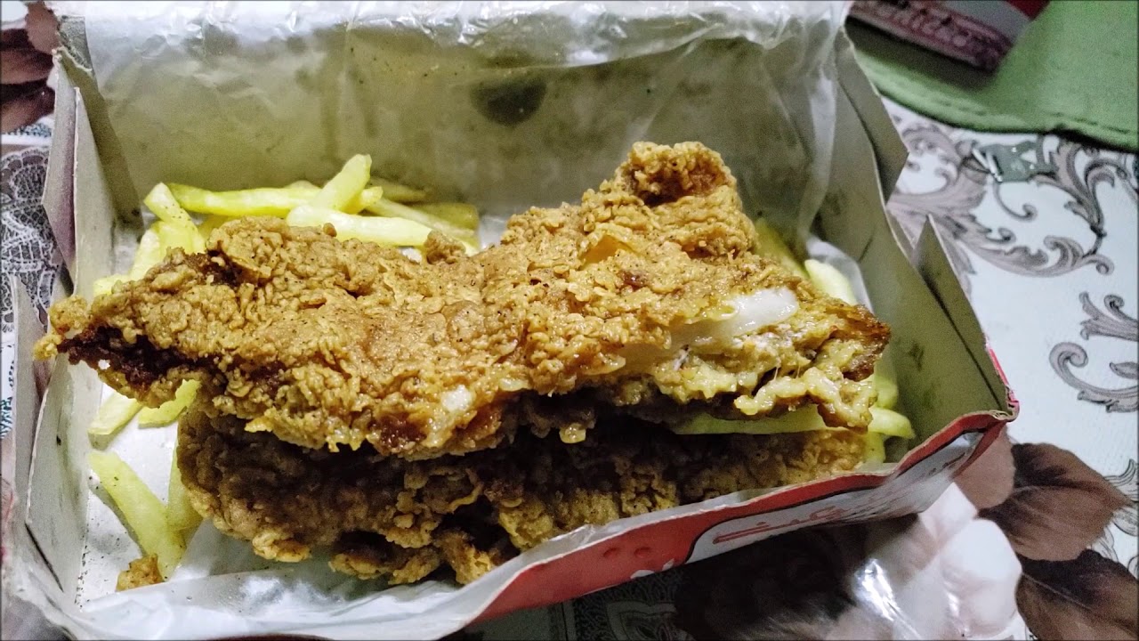 LAHORE BROAST Broast Fish کرسپی مچھلی | Lahore Foods - YouTube