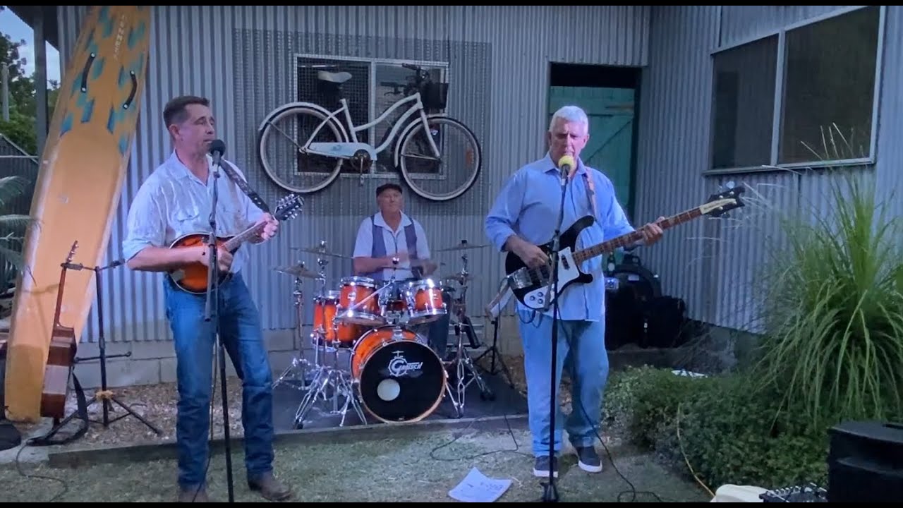 Sand performing 'Battle Of New Orleans' - Great Backyard Jam session ...