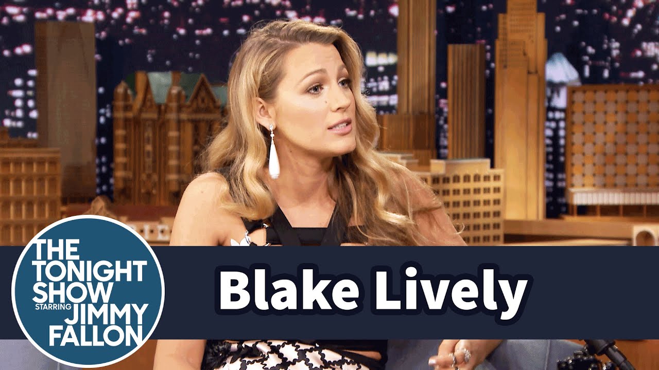 Blake Lively's Daughter Says Sit in a Funny Way - YouTube