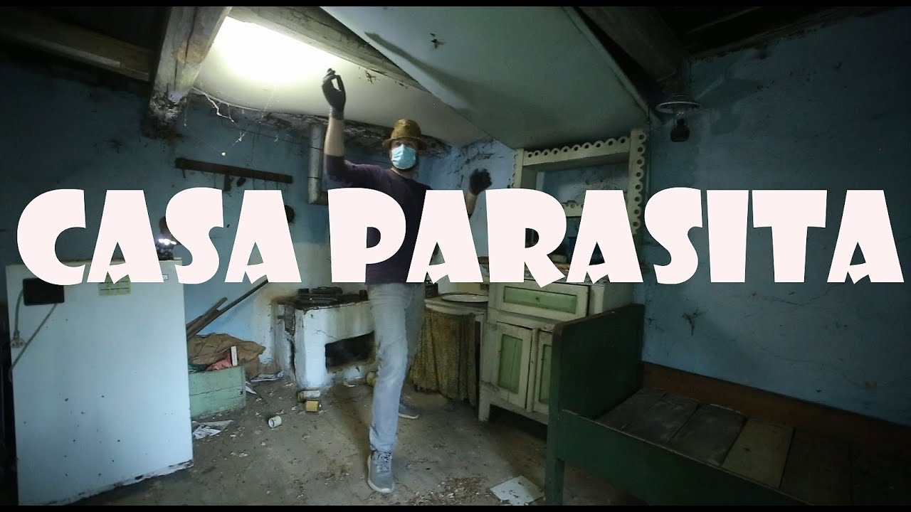 CASA PARASITA - Ce Am Gasit in Camere si in Beciul de PIATRA - YouTube