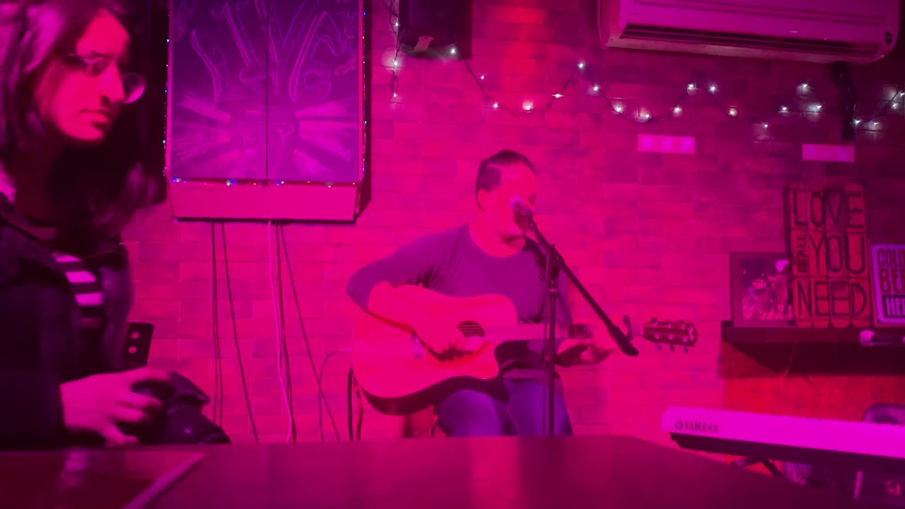 TAL H | ככה וככה | 7.1.19 סוקולובסקי בר - YouTube