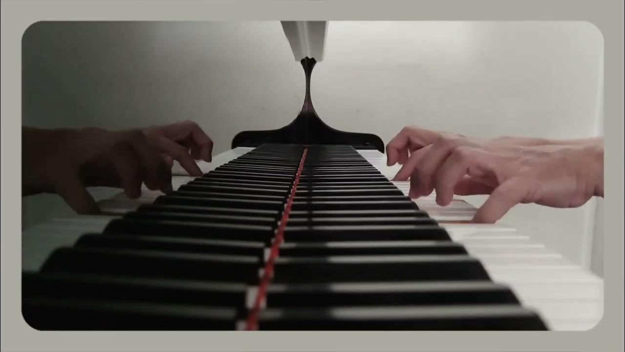 JS. Bach/Little prelude in D minor BWV.935 - YouTube