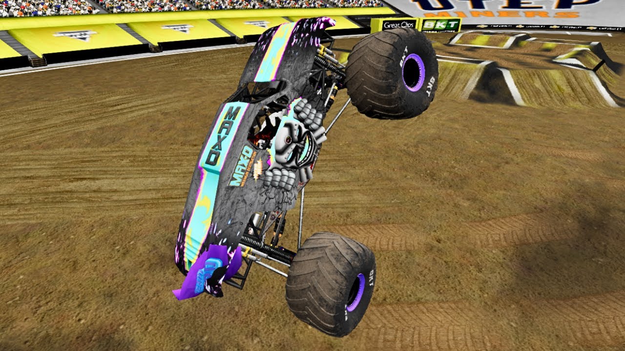 MAX-D NITRO Superstar Challenge Freestyle | Monster Jam - YouTube