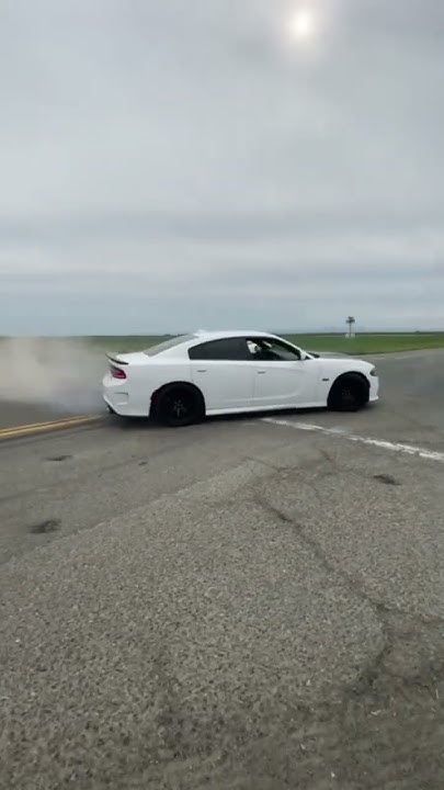 G37s and ScatPack doing donuts 💨 - YouTube