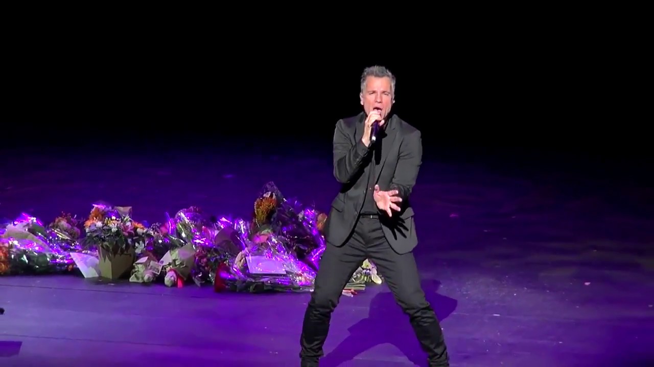 Bruno Pelletier - Billie Jean + Nothing else matters + J’oublie ma ...